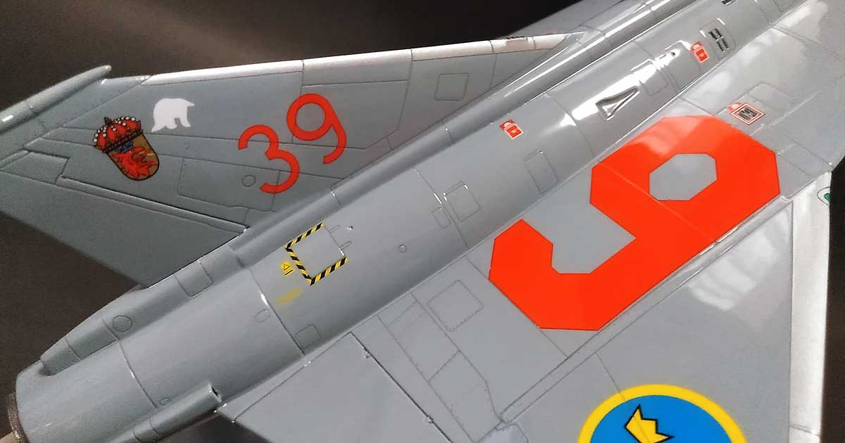 ハセガワ 1/48 J35ドラケン：スウェーデン空軍 グレー系迷彩